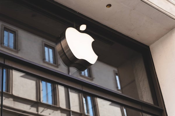 Apple's current market cap of $2.8 trillion ranks it 8th globally ...